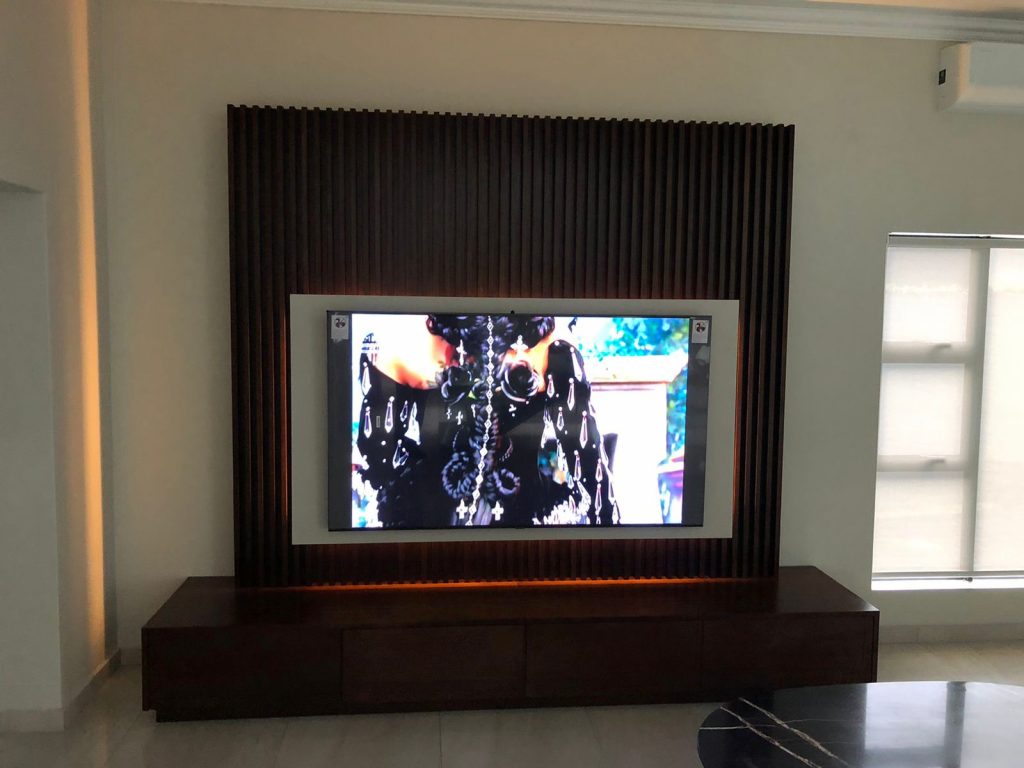 Slatted TV Unit - Da Rocha